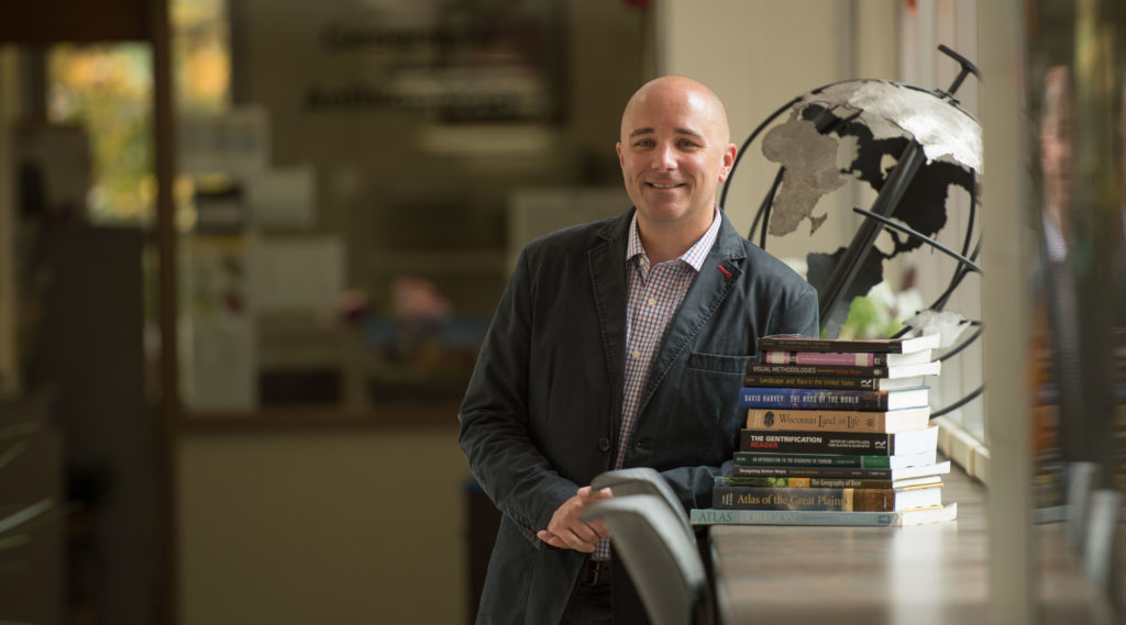UW-Eau Claire geography professor wins prestigious national teaching ...