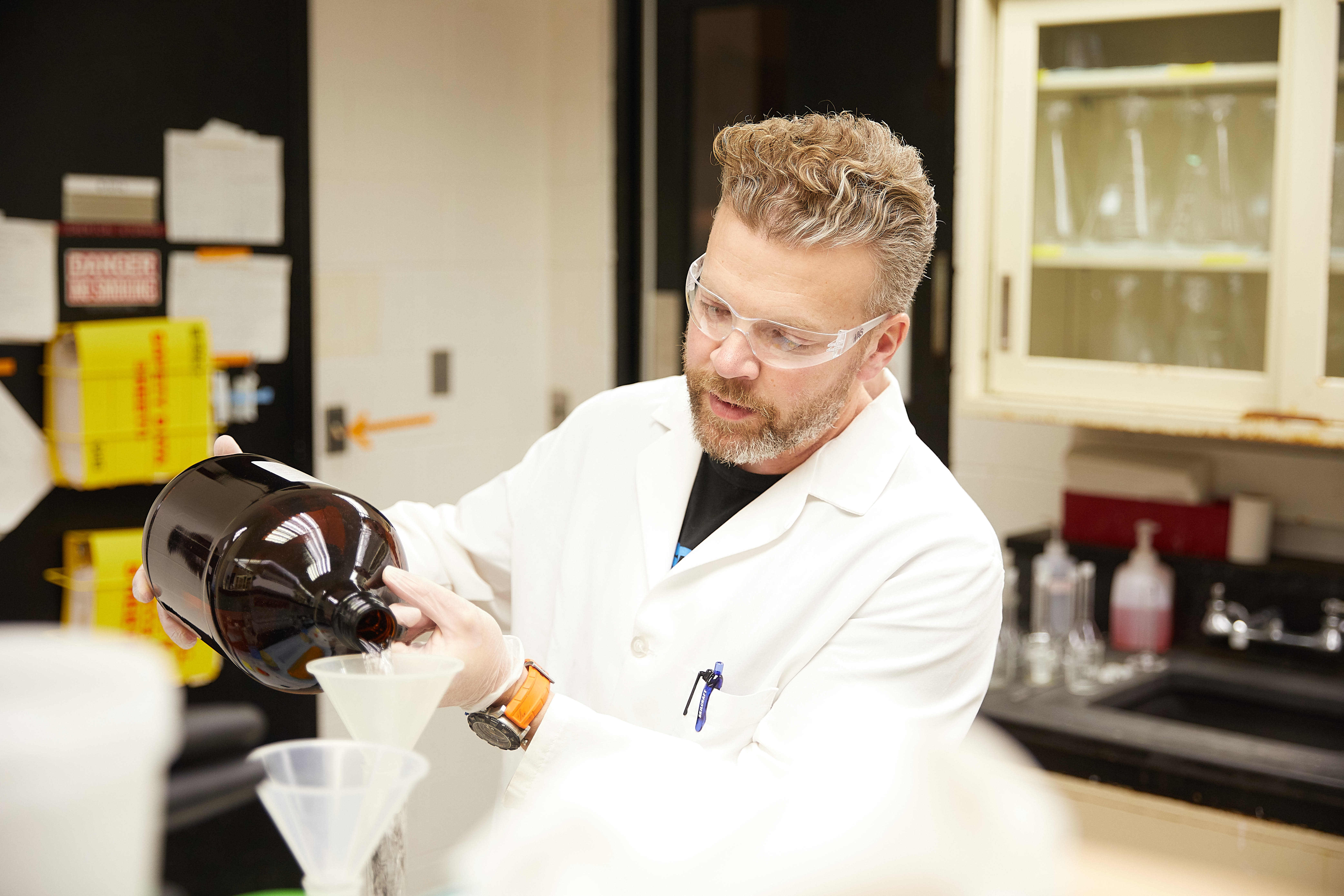 UW-La Crosse grad, USGS scientist takes aim at Great Lakes invaders ...